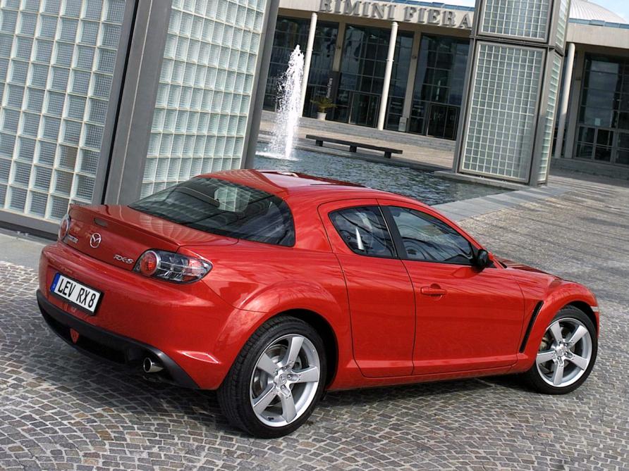 De Mazda RX-8 is een koopje, maar waarom? - TopGear