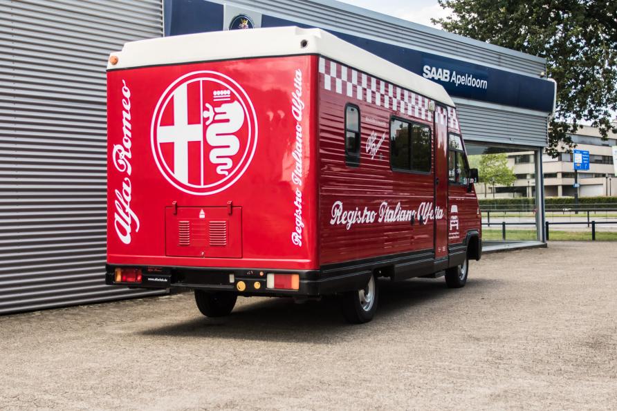 Alfa Romeo AR6 is de coolste camper - TopGear Nederland