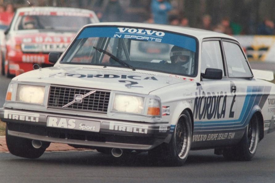 Volvo 242 Turbo Group A 'vliegende baksteen' is te koop - TopGear