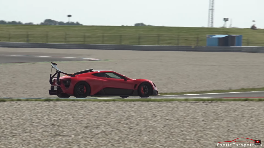 Zenvo TSR-S: actieve spoiler in actie op TT Circuit Assen