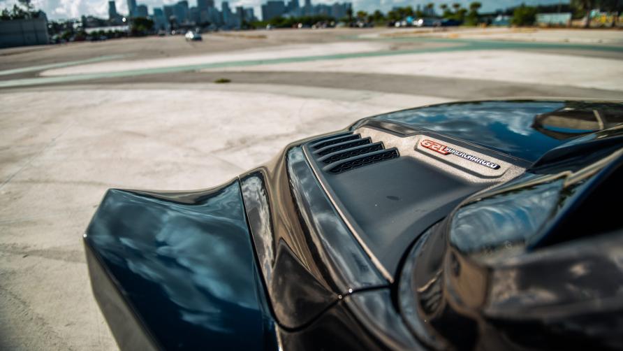 Deze Apocalypse Juggernaut 6x6 van bijna 7 meter is direct leverbaar