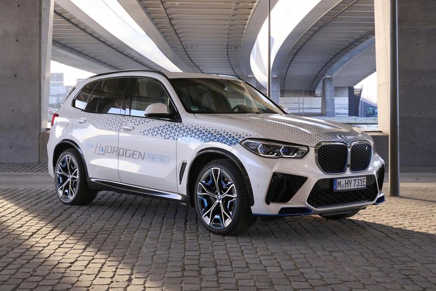 BMW iX5 Hydrogen review: Hoe rijdt de waterstofauto van BMW?