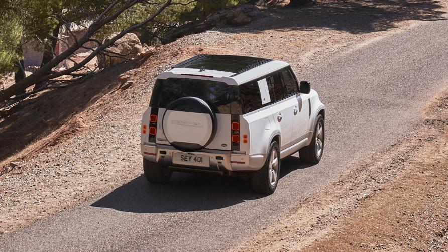 Defender 130 X-Dynamic HSE P400 MHEV review (2024) - TopGear
