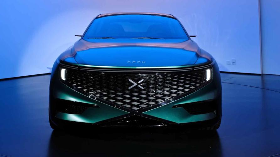 NamX HUV: waterstofauto met een V8 en een slim tanksysteem