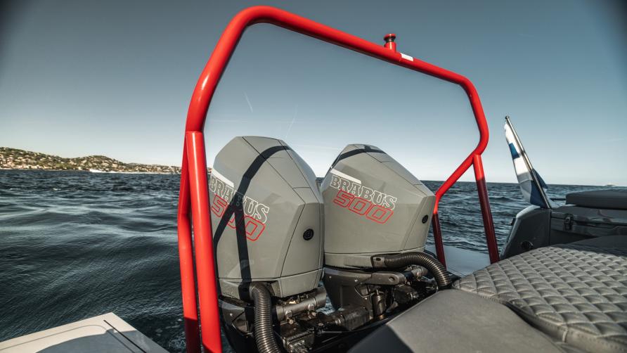 Brabus Shadow 1000 is dure boot van Duitse komaf