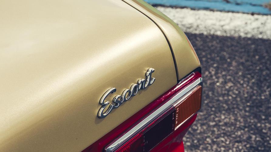 Je kunt nu een nieuwe Ford Escort racer uit jaren '60 kopen