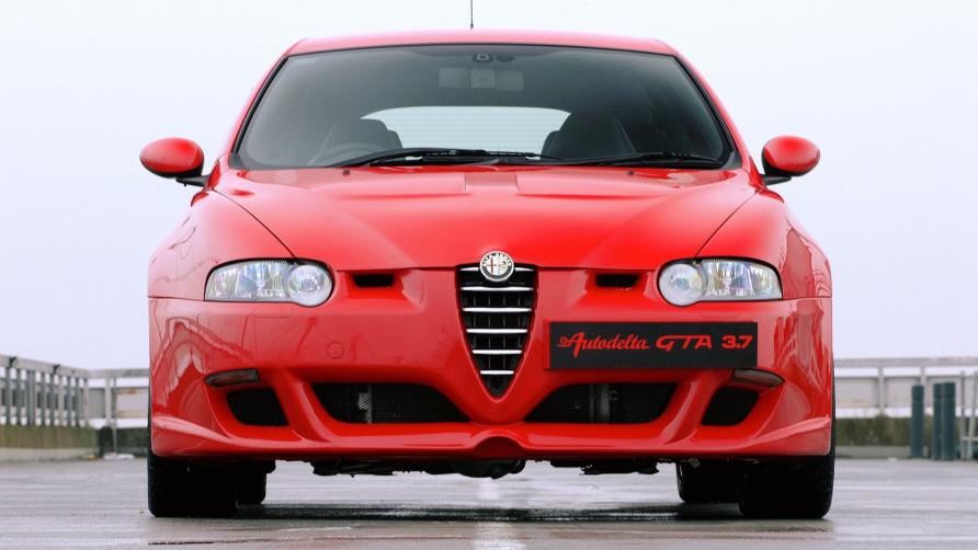 Autodelta 147 GTA: voor iedereen die voorbanden haat met passie - TopGear
