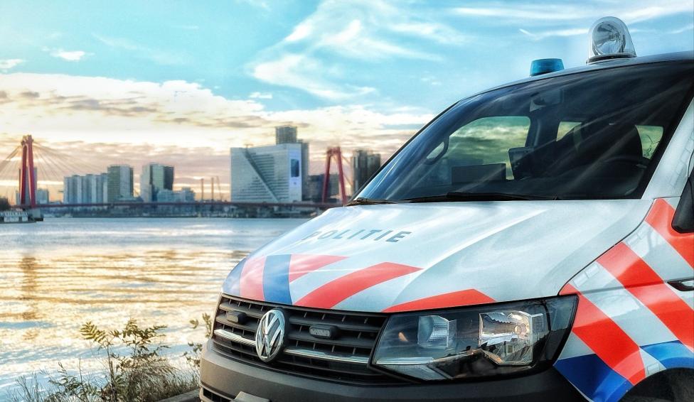 Politie Rotterdam geeft perfect advies voor de hitte - TopGear