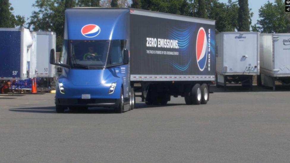 Pepsi deelt de ervaringen met elektrische vrachtwagens van Tesla