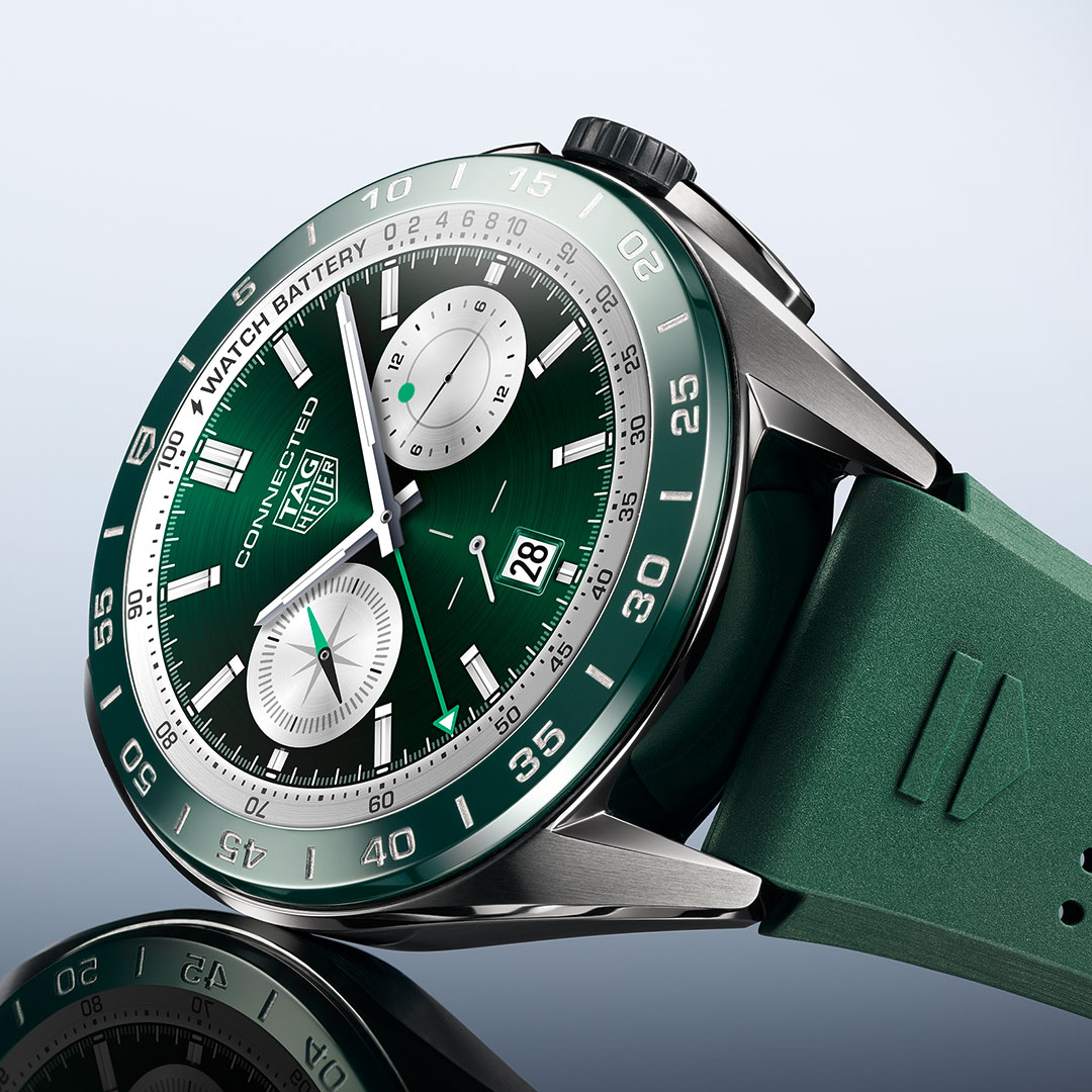 TAG Heuer Connected Calibre E4 - 45 mm Green - Your Watch Hub