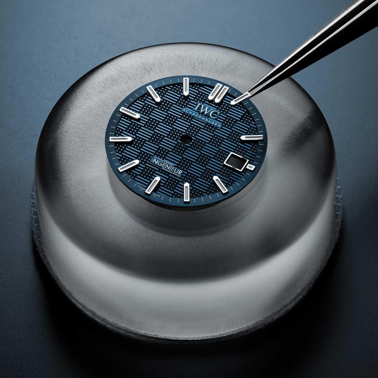 IWC Ingenieur Automatic 40 Blue: A Timepiece with a Rich Heritage